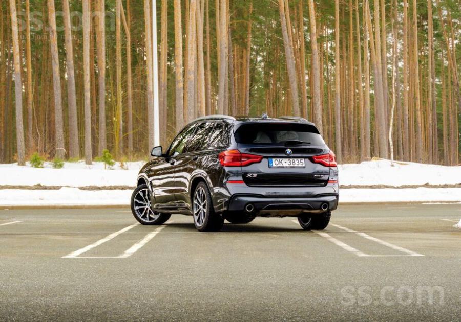 Black BMW X3 2019 in Riga, with an engine capacity of 3.00 L and mileage of 180 thousand km for 26590 €, photo 8 on AUTOMOTO.COM.LV