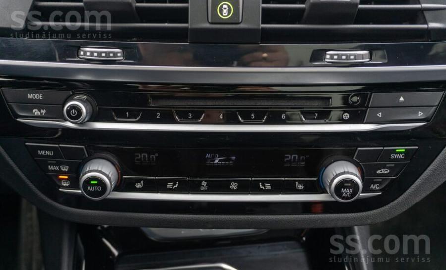 Black BMW X3 2019 in Riga, with an engine capacity of 3.00 L and mileage of 180 thousand km for 26590 €, photo 17 on AUTOMOTO.COM.LV