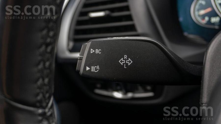 Black BMW X3 2019 in Riga, with an engine capacity of 3.00 L and mileage of 180 thousand km for 26590 €, photo 23 on AUTOMOTO.COM.LV