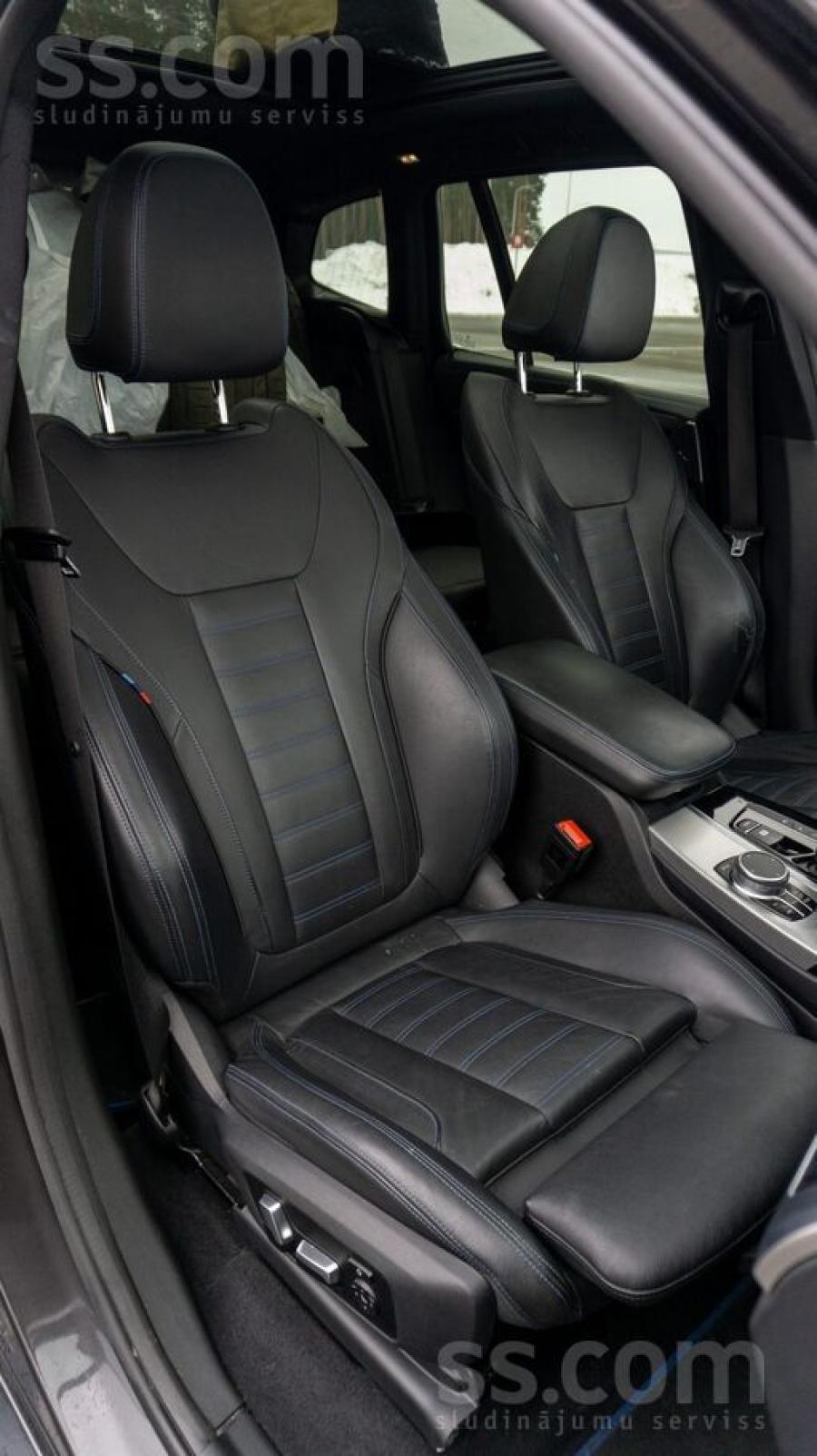 Black BMW X3 2019 in Riga, with an engine capacity of 3.00 L and mileage of 180 thousand km for 26590 €, photo 31 on AUTOMOTO.COM.LV