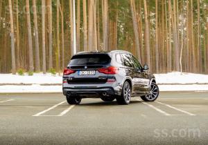 Black BMW X3 2019 in Riga, with an engine capacity of 3.00 L and mileage of 180 thousand km for 25590 €, photo 6 on AUTOMOTO.COM.LV