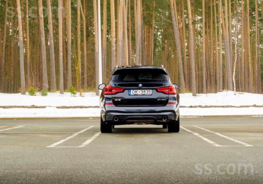 Black BMW X3 2019 in Riga, with an engine capacity of 3.00 L and mileage of 180 thousand km for 25590 €, photo 7 on AUTOMOTO.COM.LV