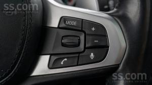 Black BMW X3 2019 in Riga, with an engine capacity of 3.00 L and mileage of 180 thousand km for 25590 €, photo 20 on AUTOMOTO.COM.LV