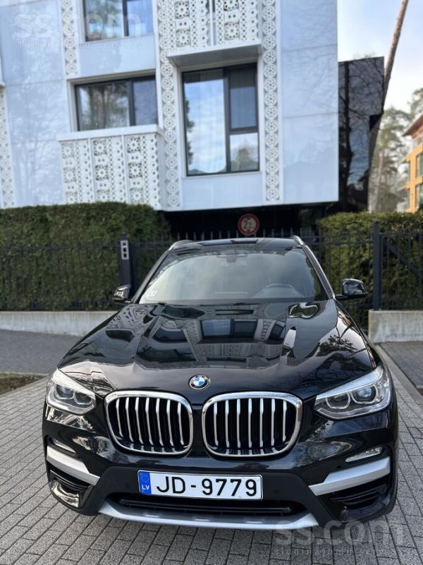 Black BMW X3 2019 in Riga, with an engine capacity of 2.00 L and mileage of 159 thousand km for 26900 €, photo 2 on AUTOMOTO.COM.LV