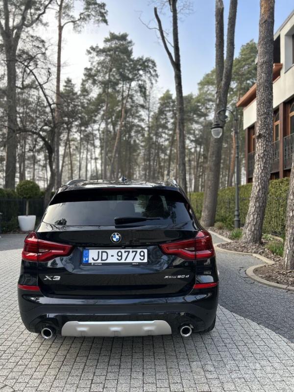 Black BMW X3 2019 in Riga, with an engine capacity of 2.00 L and mileage of 159 thousand km for 26900 €, photo 6 on AUTOMOTO.COM.LV