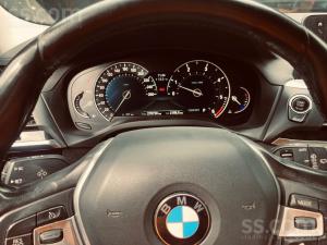 Black BMW X3 2019 in Riga, with an engine capacity of 2.00 L and mileage of 279 thousand km for 22000 €, photo 4 on AUTOMOTO.COM.LV