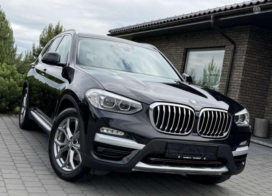 Black BMW X3 2019 in Kaunas, with an engine capacity of 2.00 L and mileage of 289 thousand km for 19990 €, photo 15 on AUTOMOTO.COM.LV