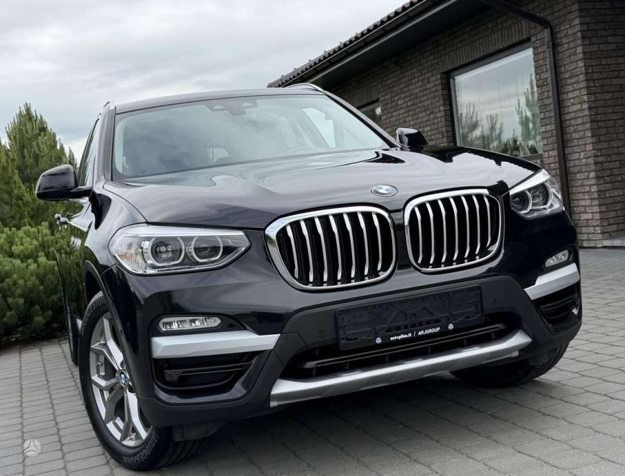 Black BMW X3 2019 in Kaunas, with an engine capacity of 2.00 L and mileage of 289 thousand km for 19990 €, photo 17 on AUTOMOTO.COM.LV