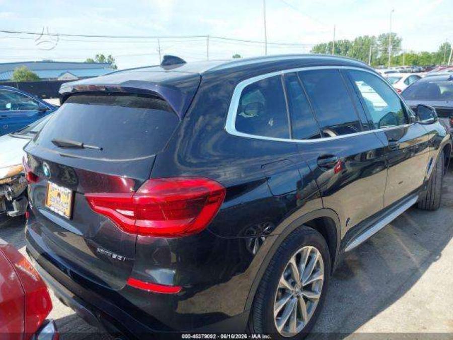 Black BMW X3 2019 in Klaipeda, with an engine capacity of 2.00 L and mileage of 129 thousand km for 11100 €, photo 5 on AUTOMOTO.COM.LV