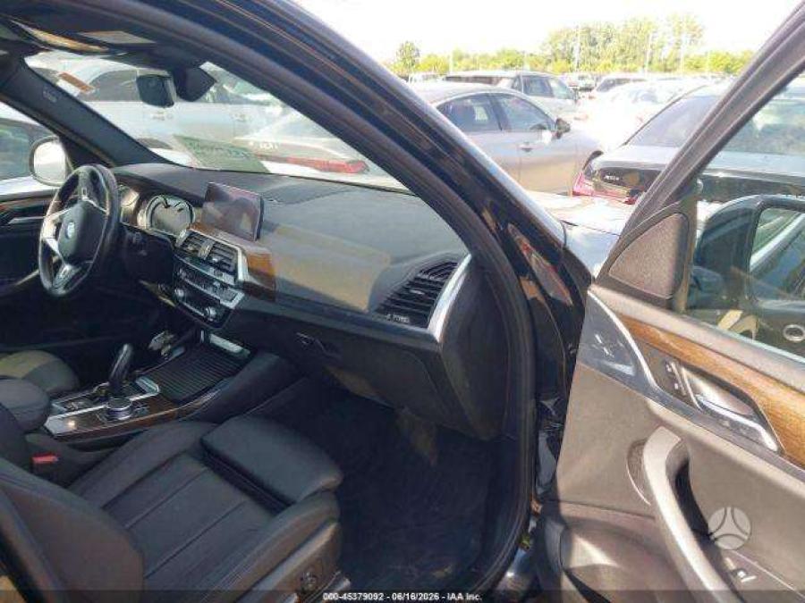Black BMW X3 2019 in Klaipeda, with an engine capacity of 2.00 L and mileage of 129 thousand km for 11100 €, photo 6 on AUTOMOTO.COM.LV