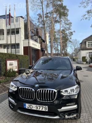 Black BMW X3 2019 in Riga, with an engine capacity of 2.00 L and mileage of 179 thousand km for 21900 €, photo 4 on AUTOMOTO.COM.LV