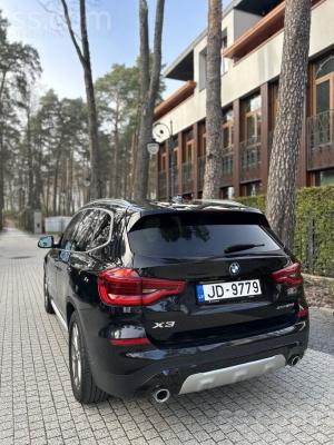 Black BMW X3 2019 in Riga, with an engine capacity of 2.00 L and mileage of 179 thousand km for 21900 €, photo 10 on AUTOMOTO.COM.LV