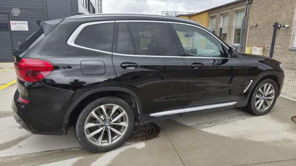 Black BMW X3 2019 in Klaipeda, with an engine capacity of 2.00 L and mileage of 187 thousand km for 16500 €, photo 8 on AUTOMOTO.COM.LV