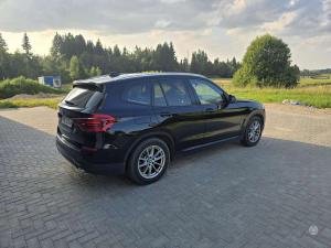 Black BMW X3 2019 in Vilnius, with an engine capacity of 2.00 L and mileage of 271 thousand km for 23500 €, photo 5 on AUTOMOTO.COM.LV
