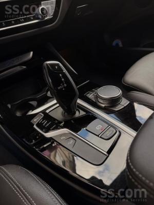 Black BMW X3 2019 in Daugavpils, with an engine capacity of 2.00 L and mileage of 193 thousand km for 20900 €, photo 12 on AUTOMOTO.COM.LV