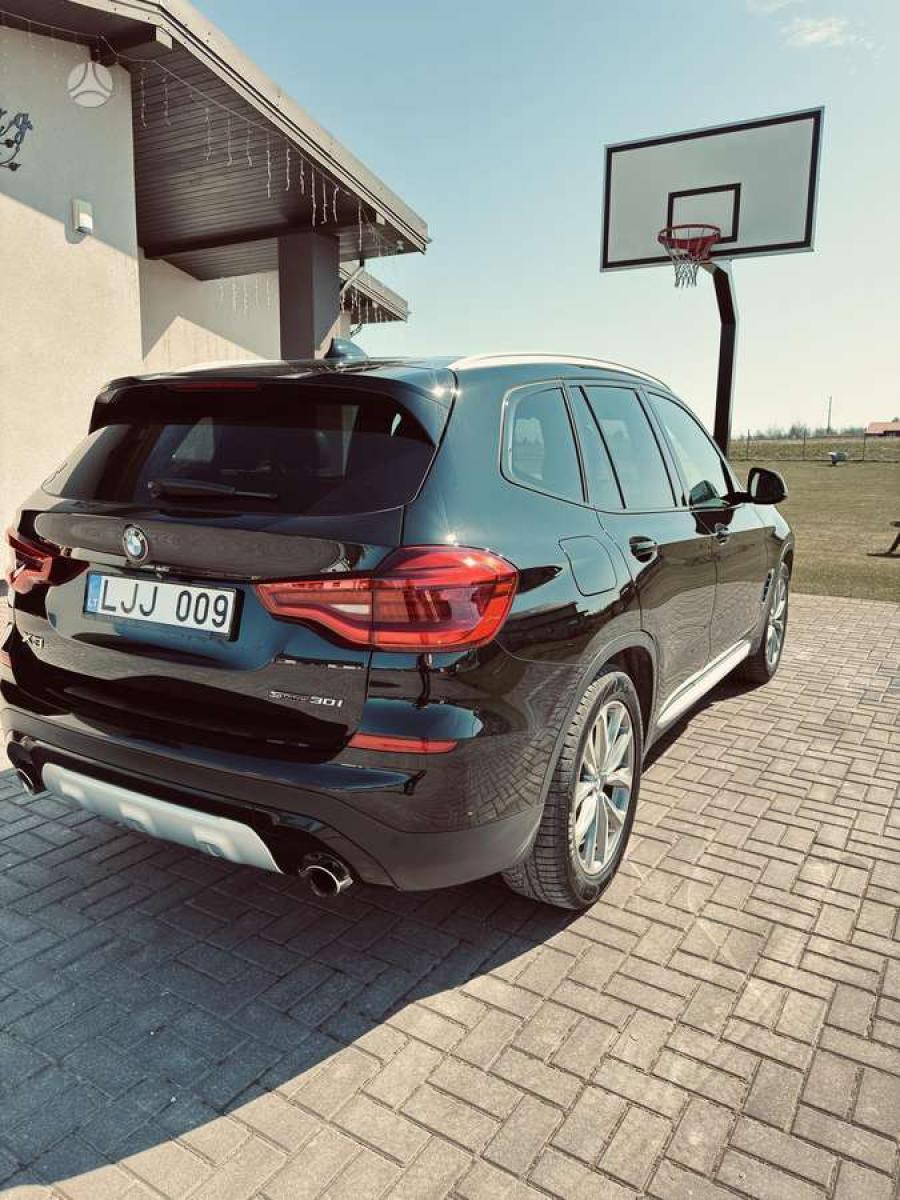 Black BMW X3 2019 in Trakai, with an engine capacity of 2.00 L and mileage of 168 thousand km for 18000 €, photo 4 on AUTOMOTO.COM.LV