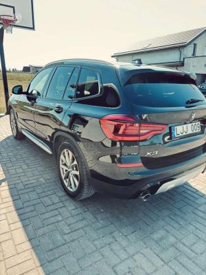 Black BMW X3 2019 in Trakai, with an engine capacity of 2.00 L and mileage of 168 thousand km for 18000 €, photo 5 on AUTOMOTO.COM.LV