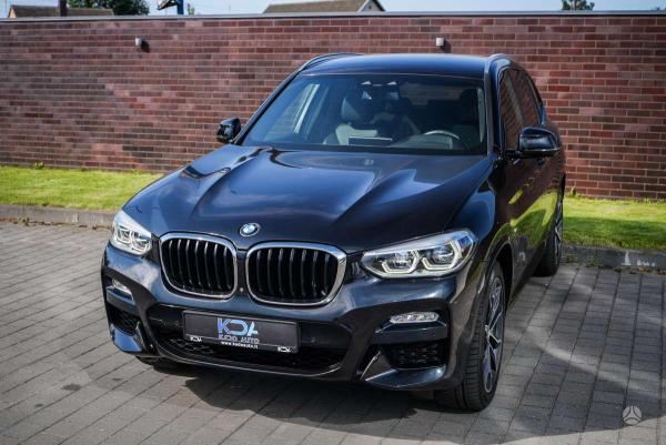 Black BMW X3 2019 in Marijampole, with an engine capacity of 2.00 L and mileage of 218 thousand km for 25450 €, photo 4 on AUTOMOTO.COM.LV