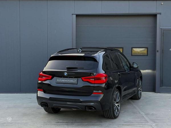Black BMW X3 2019 in Kaunas, with an engine capacity of 2.99 L and mileage of 259 thousand km for 26999 €, photo 3 on AUTOMOTO.COM.LV