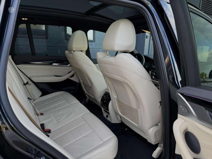 Black BMW X3 2019 in Kaunas, with an engine capacity of 2.99 L and mileage of 259 thousand km for 26999 €, photo 24 on AUTOMOTO.COM.LV