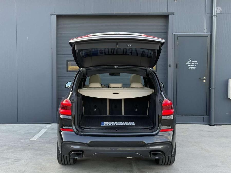 Black BMW X3 2019 in Kaunas, with an engine capacity of 2.99 L and mileage of 259 thousand km for 26999 €, photo 35 on AUTOMOTO.COM.LV