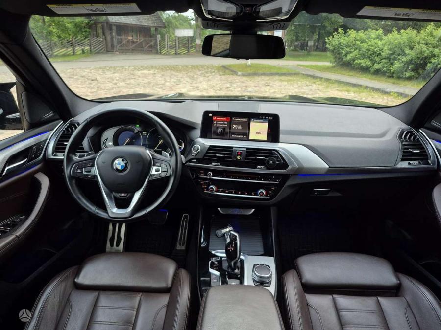 Black BMW X3 2019 in Telschi, with an engine capacity of 2.00 L and mileage of 187 thousand km for 21000 €, photo 22 on AUTOMOTO.COM.LV
