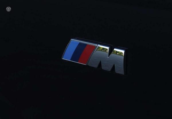 Black BMW X3 2019 in Kaunas, with an engine capacity of 3.00 L and mileage of 260 thousand km for 24500 €, photo 11 on AUTOMOTO.COM.LV