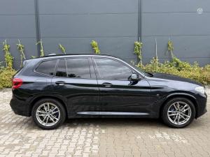 Black BMW X3 2019 in Vilnius, with an engine capacity of 3.00 L and mileage of 267 thousand km for 17800 €, photo 4 on AUTOMOTO.COM.LV