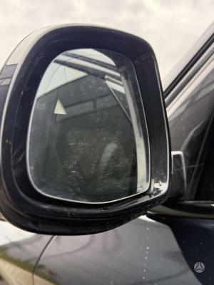 Black BMW X3 2019 in Vilnius, with an engine capacity of 3.00 L and mileage of 267 thousand km for 17800 €, photo 19 on AUTOMOTO.COM.LV