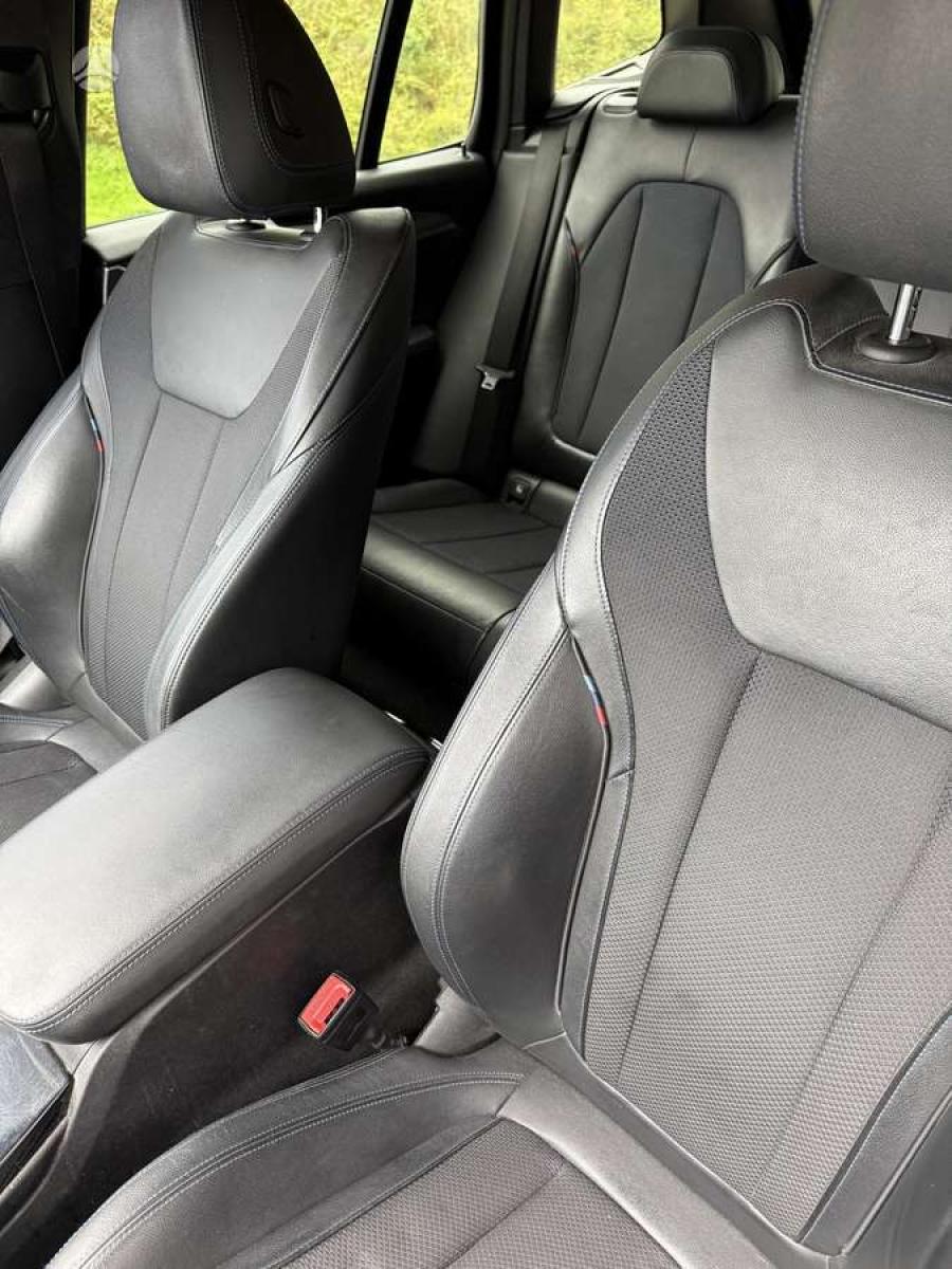 Black BMW X3 2019 in Vilnius, with an engine capacity of 3.00 L and mileage of 267 thousand km for 17800 €, photo 22 on AUTOMOTO.COM.LV