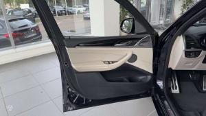 Black BMW X3 2019 in Marijampole, with an engine capacity of 2.00 L and mileage of 178 thousand km for 24999 €, photo 33 on AUTOMOTO.COM.LV