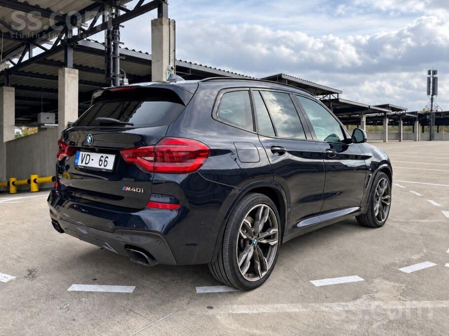 Black BMW X3 2019 in Riga, with an engine capacity of 3.00 L and mileage of 173 thousand km for 29900 €, photo 3 on AUTOMOTO.COM.LV