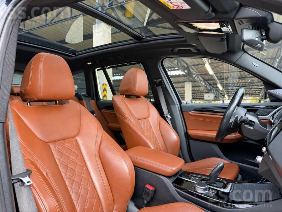 Black BMW X3 2019 in Riga, with an engine capacity of 3.00 L and mileage of 173 thousand km for 29900 €, photo 19 on AUTOMOTO.COM.LV