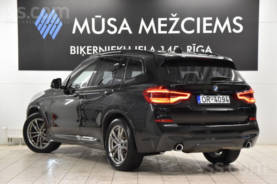 Black BMW X3 2019 in Riga, with an engine capacity of 2.00 L and mileage of 115 thousand km for 25990 €, photo 9 on AUTOMOTO.COM.LV