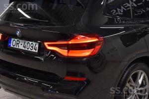 Black BMW X3 2019 in Riga, with an engine capacity of 2.00 L and mileage of 115 thousand km for 25990 €, photo 10 on AUTOMOTO.COM.LV