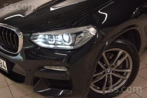 Black BMW X3 2019 in Riga, with an engine capacity of 2.00 L and mileage of 115 thousand km for 25990 €, photo 11 on AUTOMOTO.COM.LV