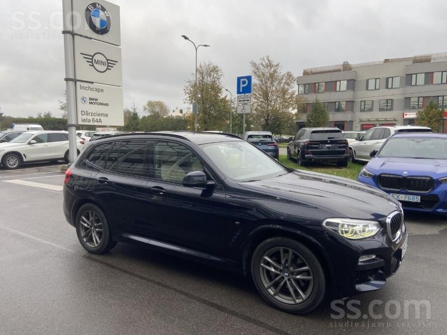 Black BMW X3 2019 in Riga, with an engine capacity of 2.00 L and mileage of 152 thousand km for 23500 €, photo 1 on AUTOMOTO.COM.LV