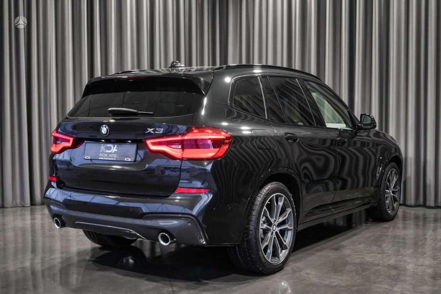 Black BMW X3 2020 in Marijampole, with an engine capacity of 2.99 L and mileage of 199 thousand km for 27950 €, photo 12 on AUTOMOTO.COM.LV