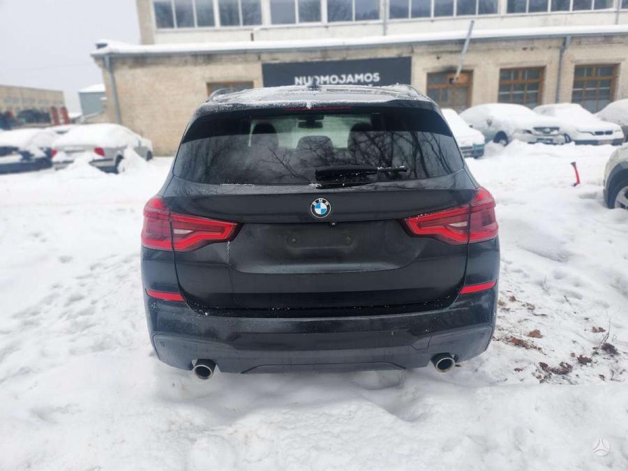 Black BMW X3 2020 in Kaunas, with an engine capacity of 2.00 L and mileage of 190 thousand km for 23000 €, photo 5 on AUTOMOTO.COM.LV