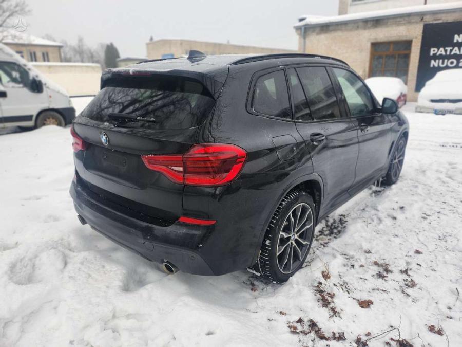 Black BMW X3 2020 in Kaunas, with an engine capacity of 2.00 L and mileage of 190 thousand km for 23000 €, photo 6 on AUTOMOTO.COM.LV