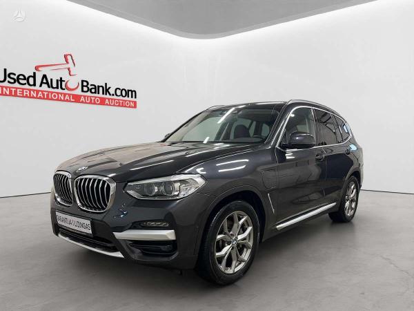 Black BMW X3 2020 in Vilnius, with an engine capacity of 2.00 L and mileage of 99 thousand km for 27225 €, photo 1 on AUTOMOTO.COM.LV