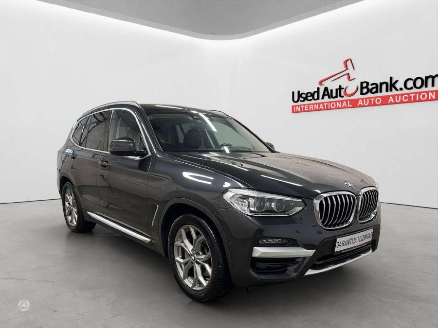 Black BMW X3 2020 in Vilnius, with an engine capacity of 2.00 L and mileage of 99 thousand km for 27225 €, photo 3 on AUTOMOTO.COM.LV