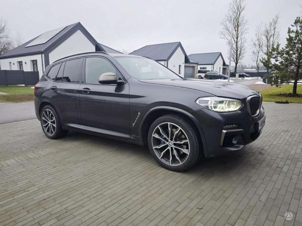 Black BMW X3 2020 in Vilnius, with an engine capacity of 3.00 L and mileage of 73 thousand km for 32000 €, photo 4 on AUTOMOTO.COM.LV