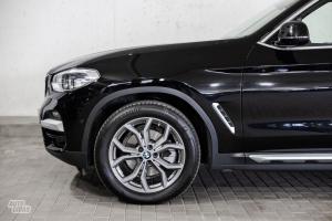 Black BMW X3 2020 in Vilnius, with an engine capacity of 2.00 L and mileage of 70 thousand km for 27491 €, photo 6 on AUTOMOTO.COM.LV