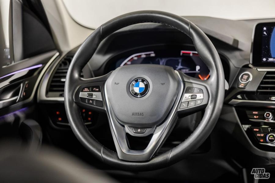 Black BMW X3 2020 in Vilnius, with an engine capacity of 2.00 L and mileage of 70 thousand km for 27491 €, photo 18 on AUTOMOTO.COM.LV