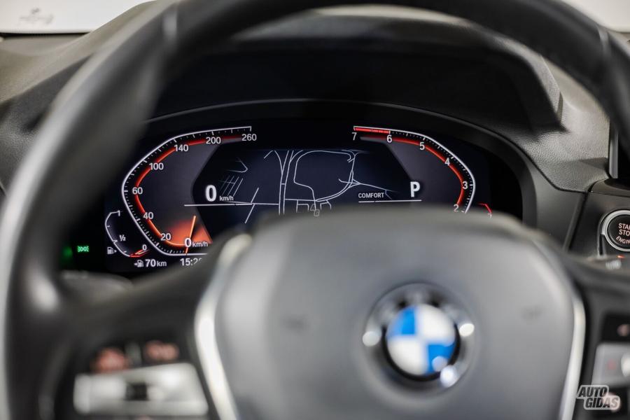 Black BMW X3 2020 in Vilnius, with an engine capacity of 2.00 L and mileage of 70 thousand km for 27491 €, photo 24 on AUTOMOTO.COM.LV