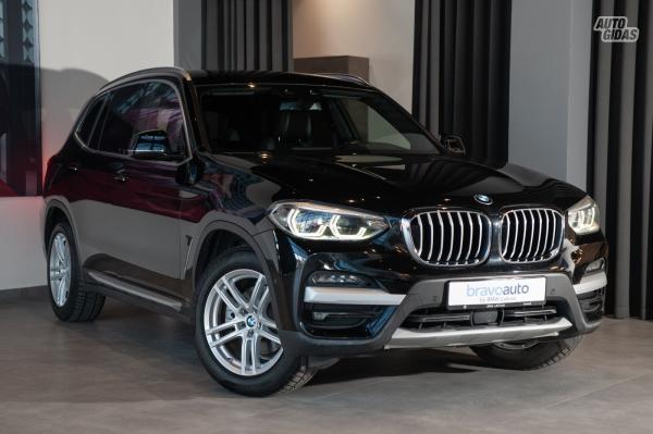 Black BMW X3 2020 in Kaunas, with an engine capacity of 2.00 L and mileage of 178 thousand km for 26774 €, photo 3 on AUTOMOTO.COM.LV