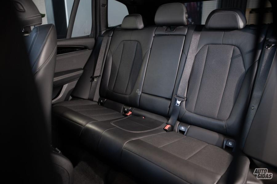 Melns BMW X3 2020 Kauņa, ar dzinēja tilpumu 2.00 L un nobraukumu 178 tūkst. km par 26774 €, foto 17 vietnē AUTOMOTO.COM.LV