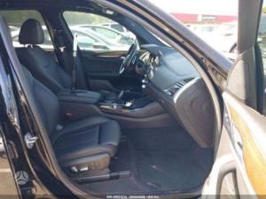 Black BMW X3 2020 in Klaipeda, with an engine capacity of 0.00 L and mileage of 162 thousand km for 15900 €, photo 6 on AUTOMOTO.COM.LV