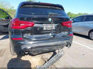 Black BMW X3 2020 in Klaipeda, with an engine capacity of 0.00 L and mileage of 162 thousand km for 15900 €, photo 7 on AUTOMOTO.COM.LV